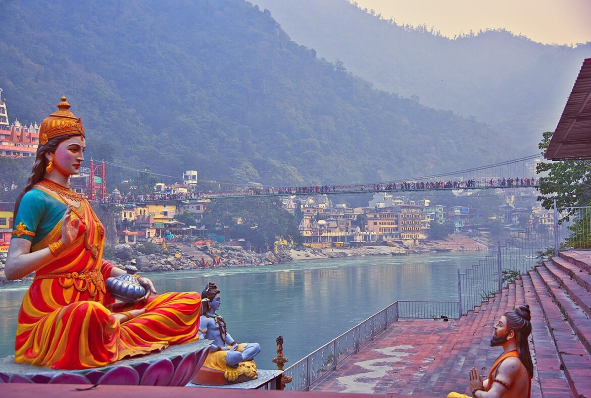 Rejuvenate in Solitude: Top 15 Peaceful Places in India